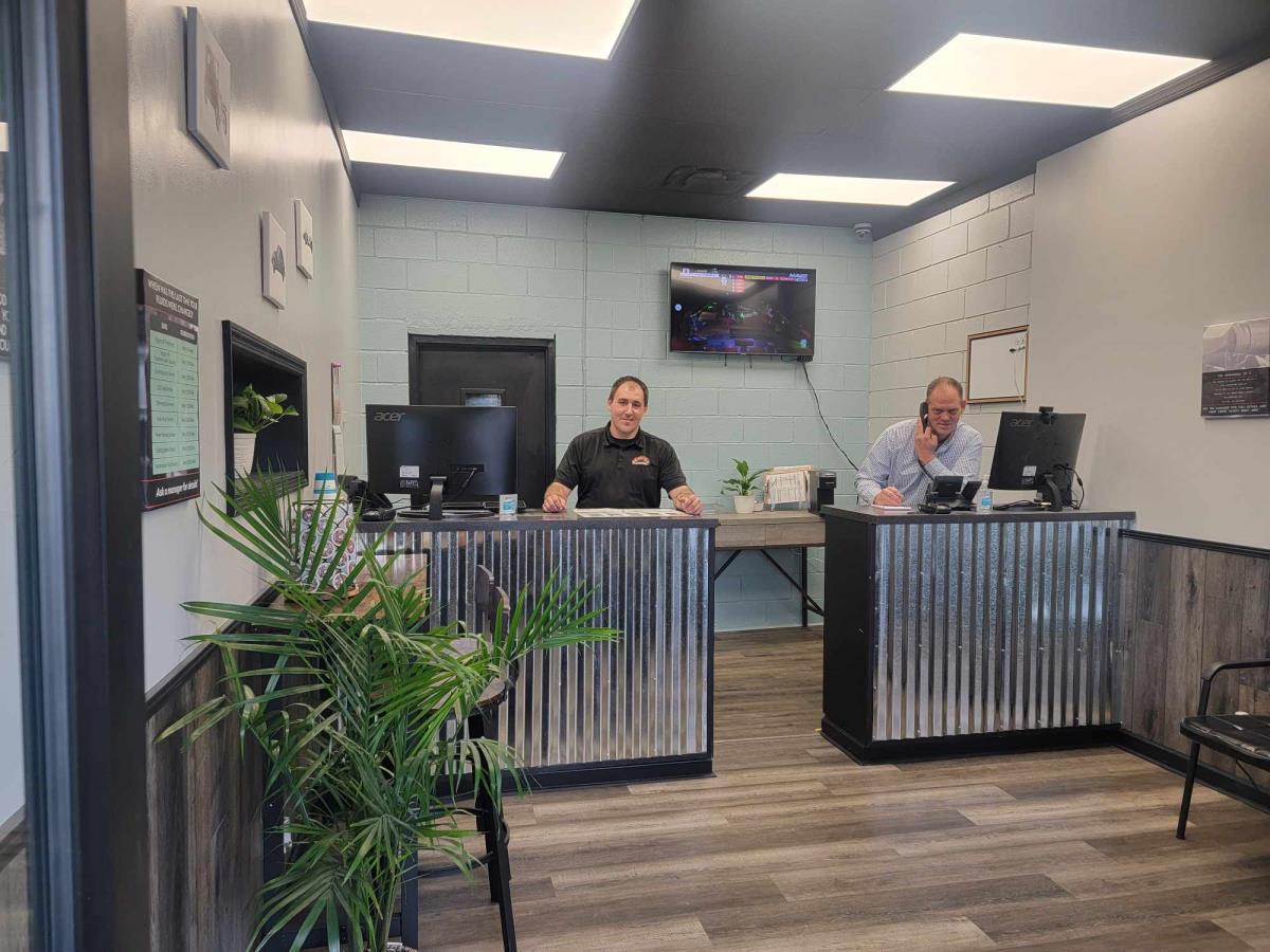 Service Street Auto Repair, Knoxville, TN, Executive Park Drive - Cylex ...